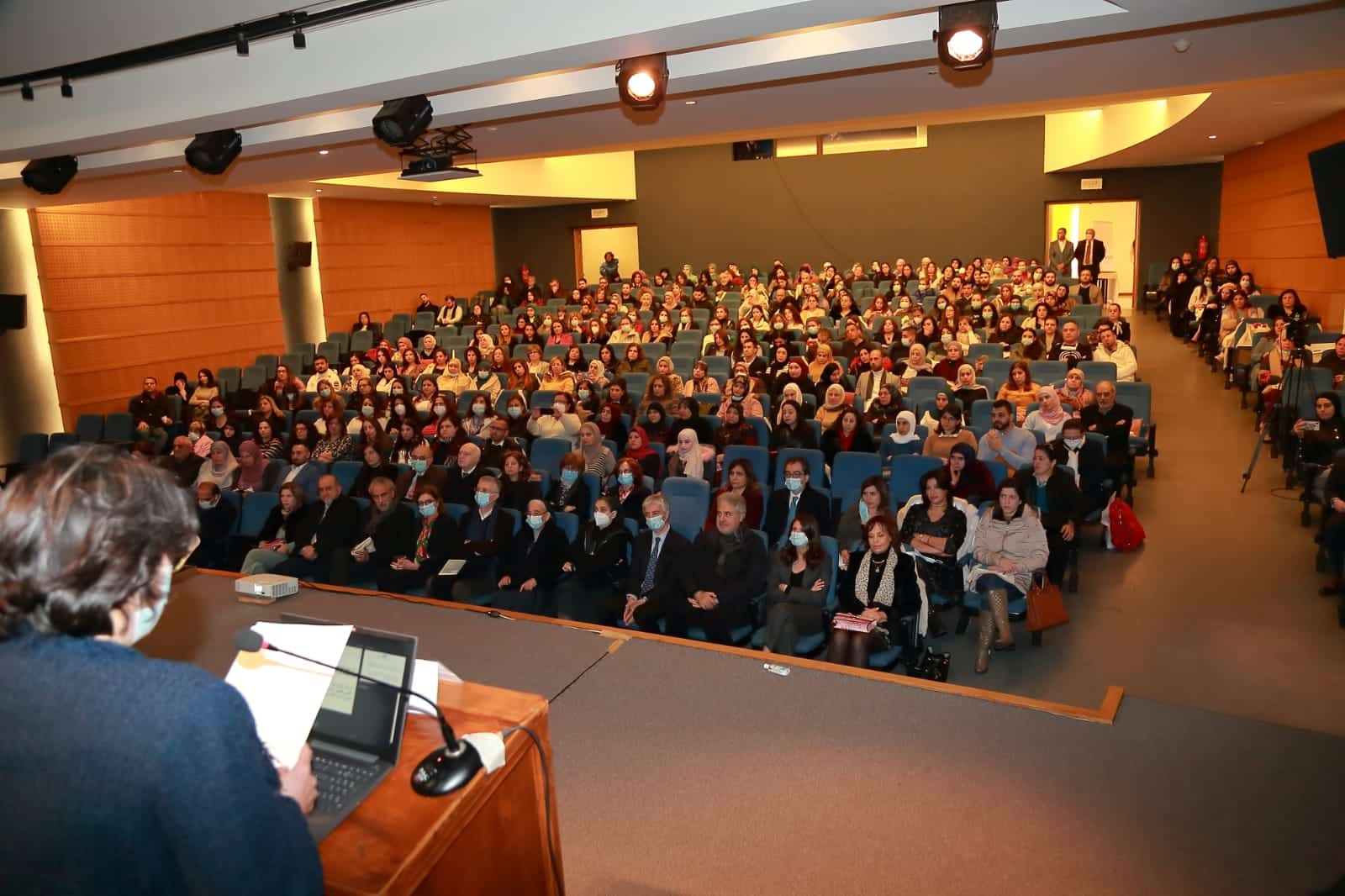 Maximed, l'incontournable société pharmaceutique sur l'échiquier du ...